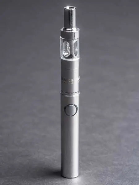 Experience Luxury with THE EXECUTIVE VAPORIZER WHITE GOLD – Dank Vape Tech